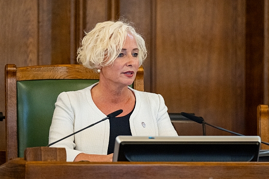 Saeimas priekšsēdētājas amatā ievēlēta Daiga Mieriņa - Latvijas ...